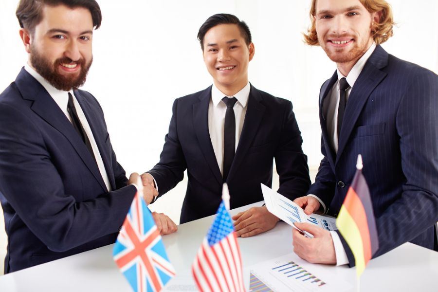 Opportunities for Spanish-Speaking Professionals in the U.S.